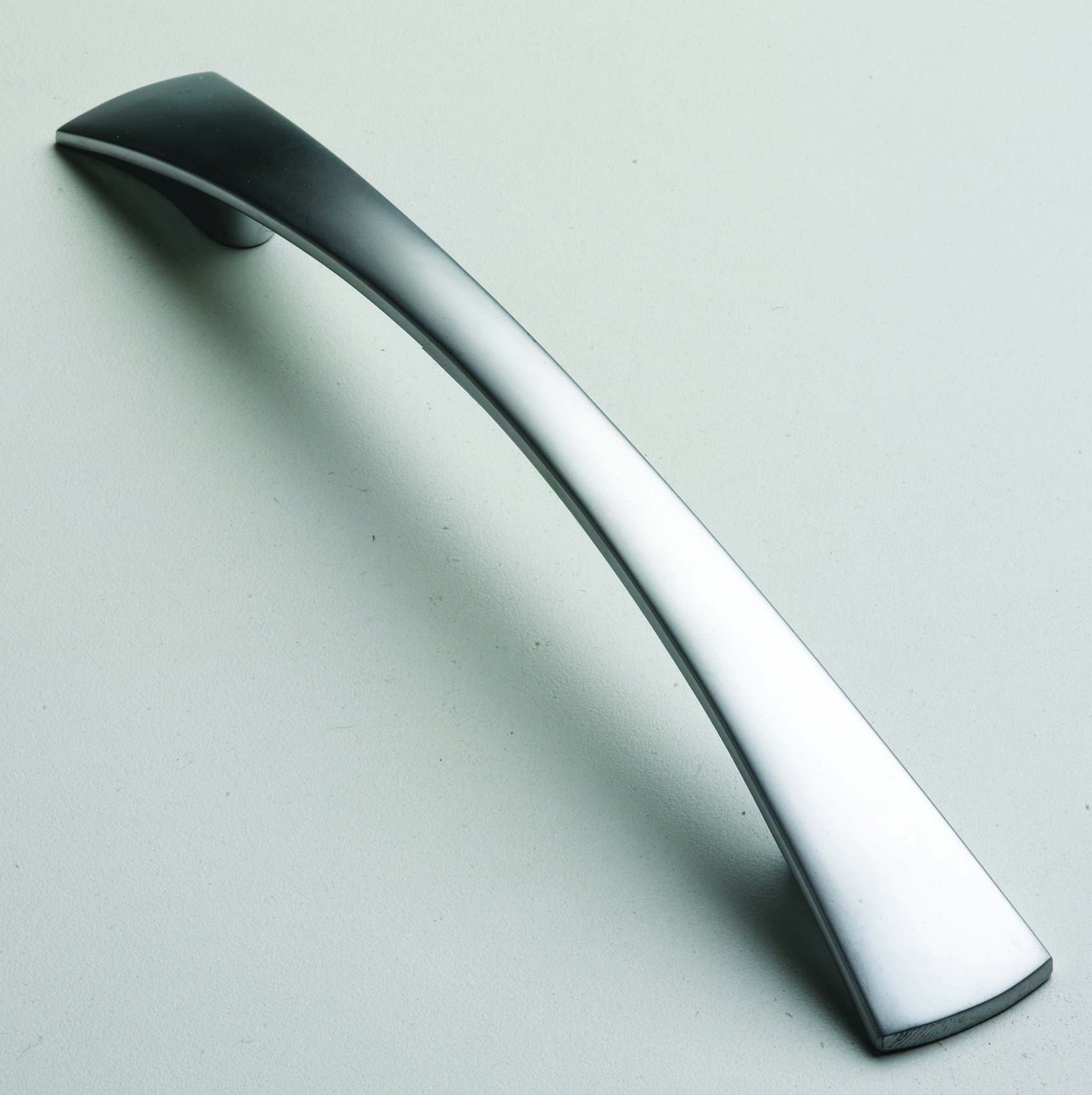Buy Tapered Bow Handle - 184mm - Satin Chrome | Happy Doors
